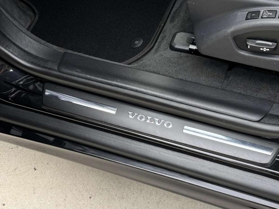 Melns Volvo XC60 2016 Kauņa, ar dzinēja tilpumu 1.97 L un nobraukumu 240 tūkst. km par 9200 €, foto 36 vietnē AUTOMOTO.COM.LV