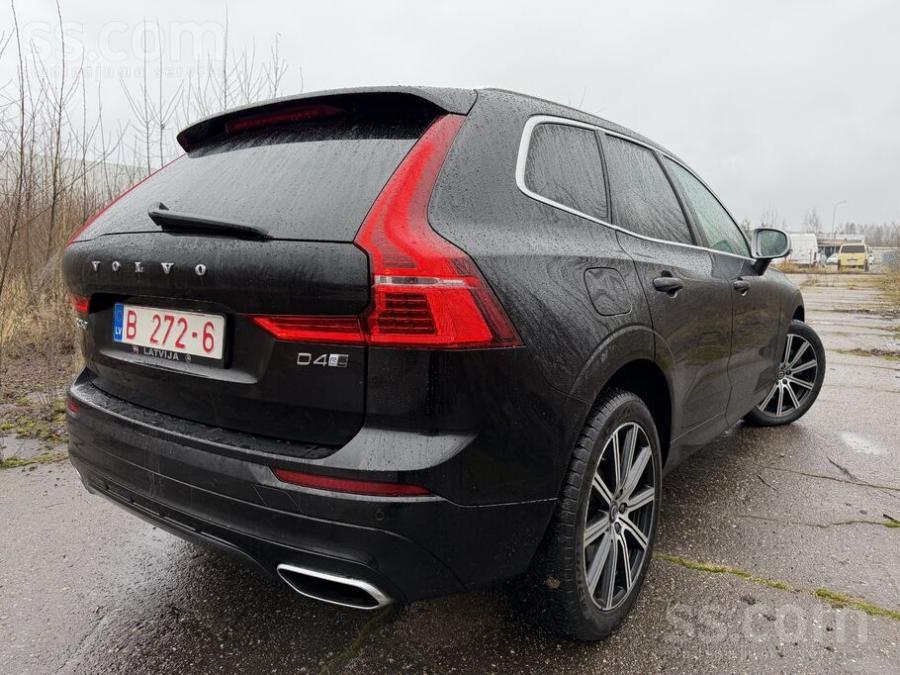 Black Volvo XC60 2017 in Daugavpils, with an engine capacity of 2.00 L and mileage of 0 thousand km for 22490 €, photo 7 on AUTOMOTO.COM.LV