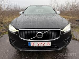 Black Volvo XC60 2017 in Daugavpils, with an engine capacity of 2.00 L and mileage of 0 thousand km for 22490 €, photo 10 on AUTOMOTO.COM.LV