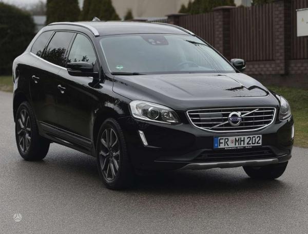 Black Volvo XC60 2017 in Vilnius, with an engine capacity of 2.40 L and mileage of 82 thousand km for 17250 €, photo 1 on AUTOMOTO.COM.LV