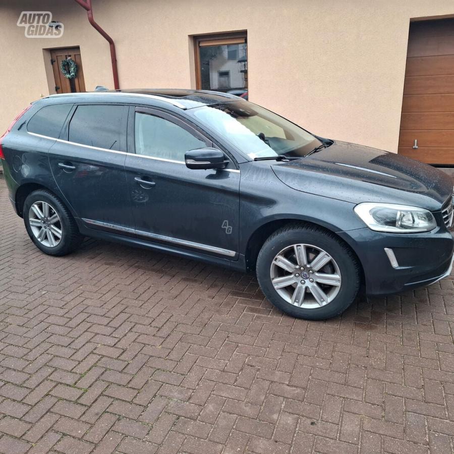 Black Volvo XC60 2017 in Vilnius, with an engine capacity of 2.00 L and mileage of 229 thousand km for 15000 €, photo 3 on AUTOMOTO.COM.LV