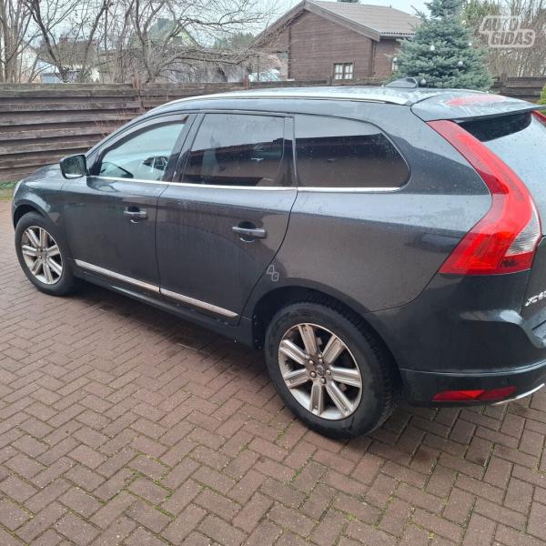 Melns Volvo XC60 2017 Viļņa, ar dzinēja tilpumu 2.00 L un nobraukumu 229 tūkst. km par 15000 €, foto 4 vietnē AUTOMOTO.COM.LV