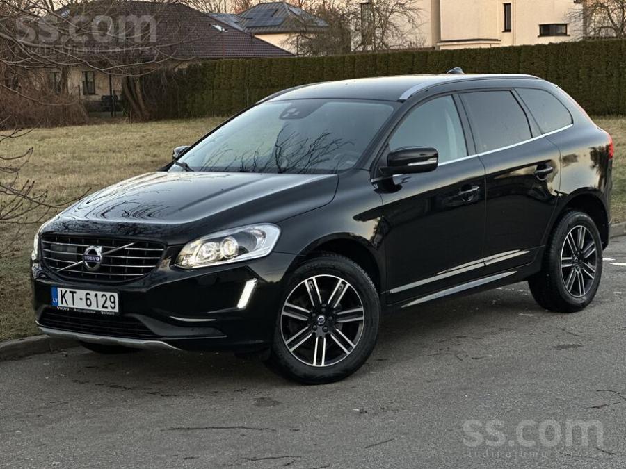 Black Volvo XC60 2017 in Riga, with an engine capacity of 2.40 L and mileage of 208 thousand km for 17100 €, photo 4 on AUTOMOTO.COM.LV