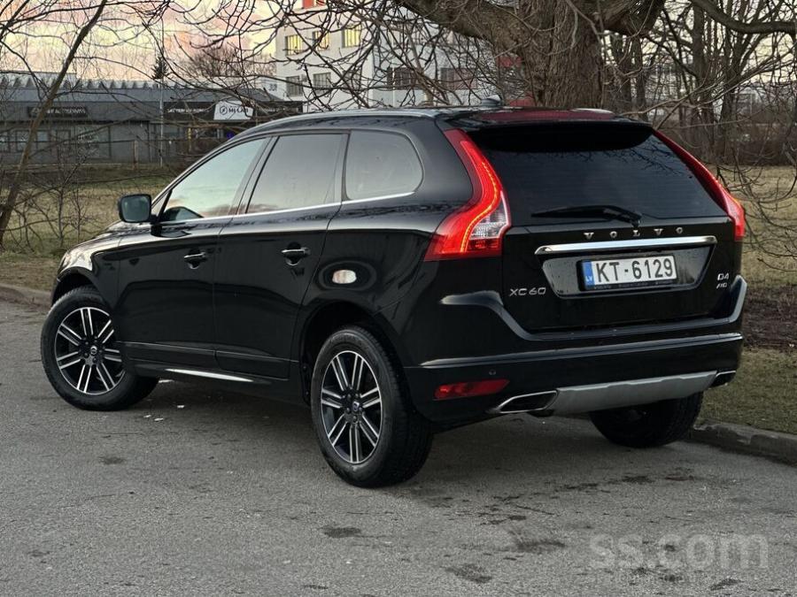 Black Volvo XC60 2017 in Riga, with an engine capacity of 2.40 L and mileage of 208 thousand km for 17100 €, photo 34 on AUTOMOTO.COM.LV