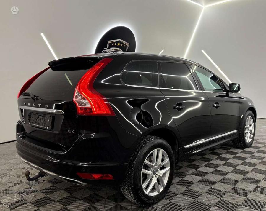 Melns Volvo XC60 2017 Marijampole, ar dzinēja tilpumu 1.97 L un nobraukumu 254 tūkst. km par 14650 €, foto 23 vietnē AUTOMOTO.COM.LV