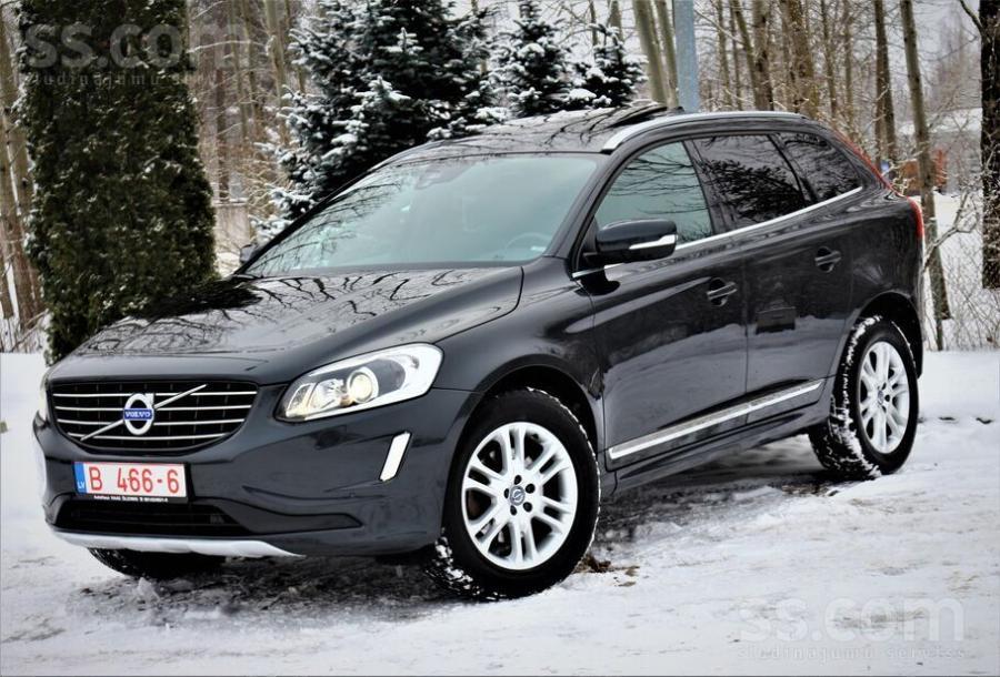 Black Volvo XC60 2017 in Riga, with an engine capacity of 2.40 L and mileage of 252 thousand km for 16200 €, photo 3 on AUTOMOTO.COM.LV
