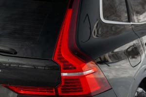 Melns Volvo XC60 2017 Viļņa, ar dzinēja tilpumu 1.97 L un nobraukumu 293 tūkst. km par 19500 €, foto 4 vietnē AUTOMOTO.COM.LV