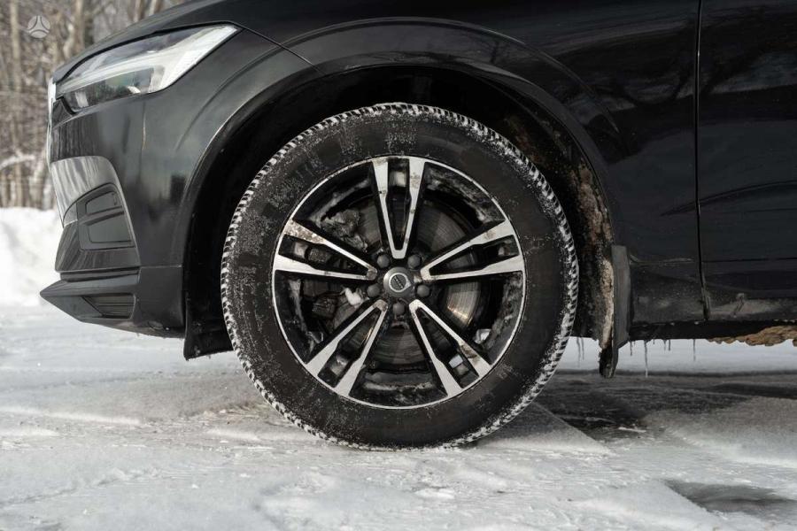 Melns Volvo XC60 2017 Viļņa, ar dzinēja tilpumu 1.97 L un nobraukumu 293 tūkst. km par 19500 €, foto 11 vietnē AUTOMOTO.COM.LV