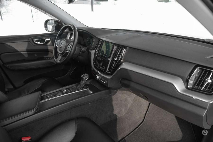 Melns Volvo XC60 2017 Viļņa, ar dzinēja tilpumu 1.97 L un nobraukumu 293 tūkst. km par 19500 €, foto 15 vietnē AUTOMOTO.COM.LV