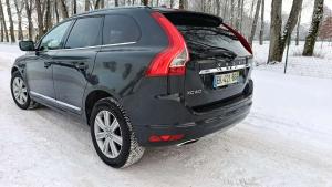 Black Volvo XC60 2017 in Taurage, with an engine capacity of 2.40 L and mileage of 190 thousand km for 16300 €, photo 13 on AUTOMOTO.COM.LV