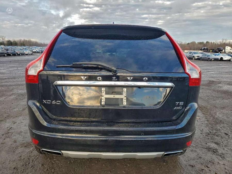 Black Volvo XC60 2017 in Klaipeda, with an engine capacity of 1.97 L and mileage of 184 thousand km for 7700 €, photo 6 on AUTOMOTO.COM.LV
