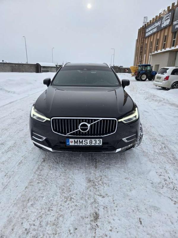 Black Volvo XC60 2017 in Mazeikiai, with an engine capacity of 1.97 L and mileage of 151 thousand km for 25250 €, photo 1 on AUTOMOTO.COM.LV