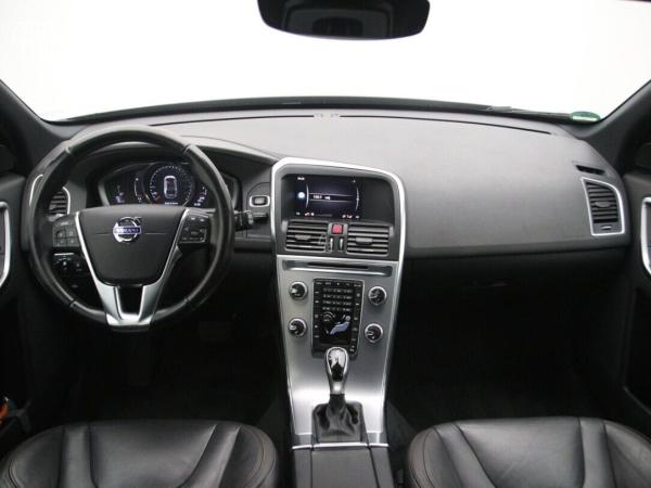 Black Volvo XC60 2017 in Vilnius, with an engine capacity of 2.00 L and mileage of 247 thousand km for 15899 €, photo 2 on AUTOMOTO.COM.LV