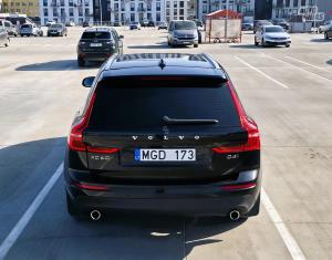 Black Volvo XC60 2017 in Vilnius, with an engine capacity of 2.00 L and mileage of 295 thousand km for 17000 €, photo 7 on AUTOMOTO.COM.LV
