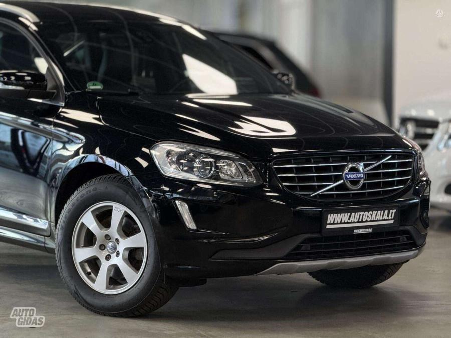 Black Volvo XC60 2017 in Klaipeda, with an engine capacity of 2.00 L and mileage of 239 thousand km for 14900 €, photo 28 on AUTOMOTO.COM.LV