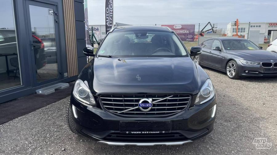 Black Volvo XC60 2017 in Marijampole, with an engine capacity of 2.40 L and mileage of 280 thousand km for 15350 €, photo 4 on AUTOMOTO.COM.LV
