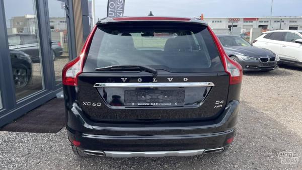 Black Volvo XC60 2017 in Marijampole, with an engine capacity of 2.40 L and mileage of 280 thousand km for 15350 €, photo 7 on AUTOMOTO.COM.LV