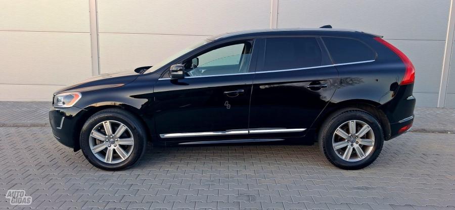Black Volvo XC60 2017 in Klaipeda, with an engine capacity of 2.00 L and mileage of 184 thousand km for 12999 €, photo 7 on AUTOMOTO.COM.LV