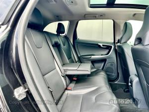 Melns Volvo XC60 2017 Tallina, ar dzinēja tilpumu 2.40 L un nobraukumu 0 tūkst. km par 15999 €, foto 17 vietnē AUTOMOTO.COM.LV