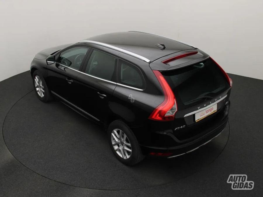 Black Volvo XC60 2017 in Vilnius, with an engine capacity of 2.00 L and mileage of 207 thousand km for 16899 €, photo 12 on AUTOMOTO.COM.LV