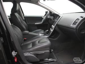Black Volvo XC60 2017 in Vilnius, with an engine capacity of 2.00 L and mileage of 207 thousand km for 16899 €, photo 14 on AUTOMOTO.COM.LV