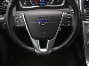 Black Volvo XC60 2017 in Vilnius, with an engine capacity of 2.00 L and mileage of 207 thousand km for 16899 €, photo 18 on AUTOMOTO.COM.LV