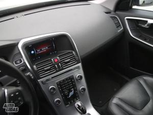 Black Volvo XC60 2017 in Vilnius, with an engine capacity of 2.00 L and mileage of 207 thousand km for 16899 €, photo 21 on AUTOMOTO.COM.LV
