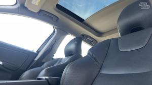 Black Volvo XC60 2017 in Marijampole, with an engine capacity of 2.40 L and mileage of 280 thousand km for 14990 €, photo 21 on AUTOMOTO.COM.LV