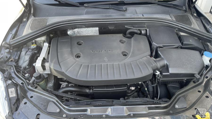 Black Volvo XC60 2017 in Marijampole, with an engine capacity of 2.40 L and mileage of 280 thousand km for 14990 €, photo 30 on AUTOMOTO.COM.LV