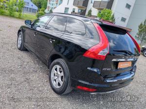 Black Volvo XC60 2017 in Tallinn, with an engine capacity of 2.40 L and mileage of 170 thousand km for 15999 €, photo 4 on AUTOMOTO.COM.LV