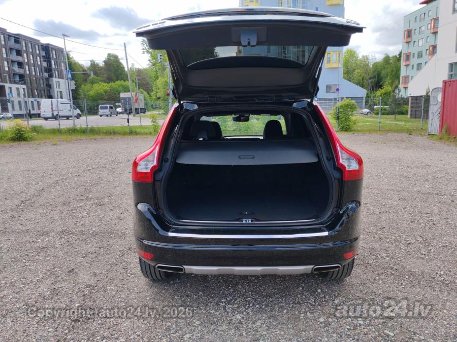 Black Volvo XC60 2017 in Tallinn, with an engine capacity of 2.40 L and mileage of 170 thousand km for 15999 €, photo 6 on AUTOMOTO.COM.LV