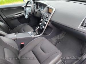 Black Volvo XC60 2017 in Tallinn, with an engine capacity of 2.40 L and mileage of 170 thousand km for 15999 €, photo 14 on AUTOMOTO.COM.LV