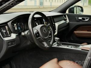 Melns Volvo XC60 2017 Jelgava, ar dzinēja tilpumu 2.00 L un nobraukumu 0 tūkst. km par 19700 €, foto 17 vietnē AUTOMOTO.COM.LV
