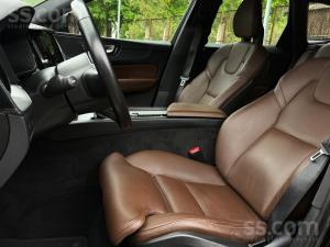 Melns Volvo XC60 2017 Jelgava, ar dzinēja tilpumu 2.00 L un nobraukumu 0 tūkst. km par 19700 €, foto 18 vietnē AUTOMOTO.COM.LV
