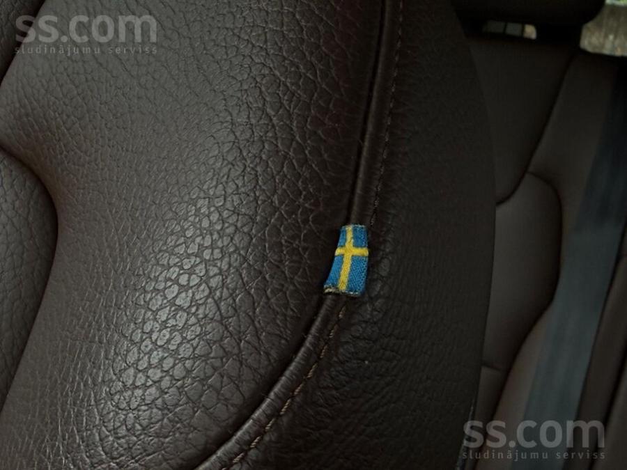 Melns Volvo XC60 2017 Jelgava, ar dzinēja tilpumu 2.00 L un nobraukumu 0 tūkst. km par 19700 €, foto 32 vietnē AUTOMOTO.COM.LV