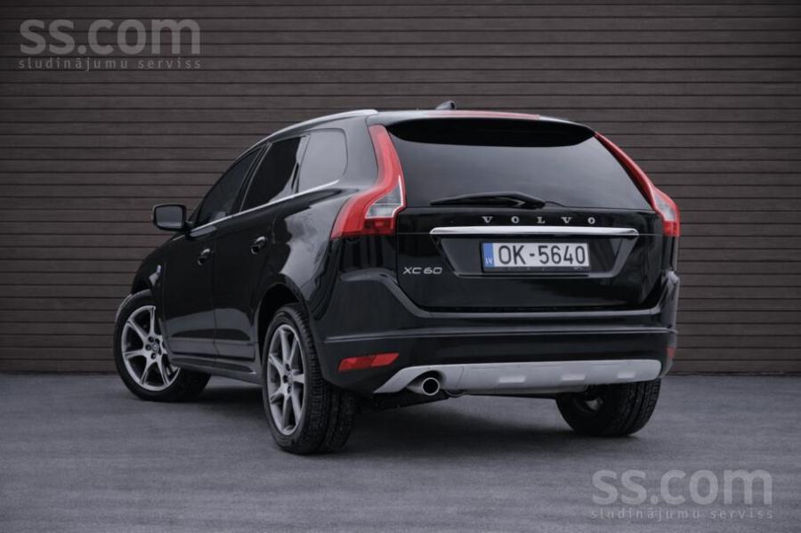 Melns Volvo XC60 2017 Rīga, ar dzinēja tilpumu 2.00 L un nobraukumu 272 tūkst. km par 12890 €, foto 5 vietnē AUTOMOTO.COM.LV