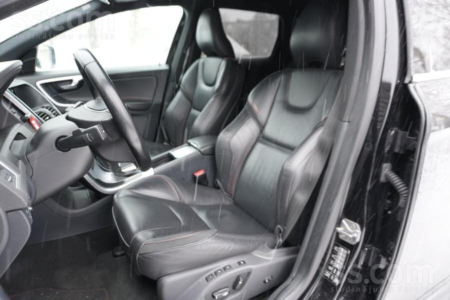 Melns Volvo XC60 2017 Rīga, ar dzinēja tilpumu 2.00 L un nobraukumu 272 tūkst. km par 12890 €, foto 8 vietnē AUTOMOTO.COM.LV