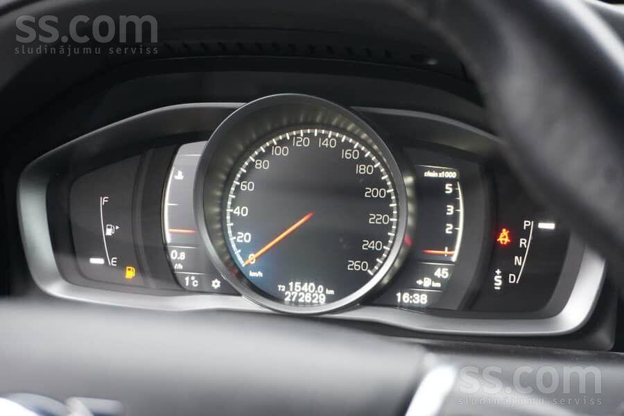 Melns Volvo XC60 2017 Rīga, ar dzinēja tilpumu 2.00 L un nobraukumu 272 tūkst. km par 12890 €, foto 15 vietnē AUTOMOTO.COM.LV