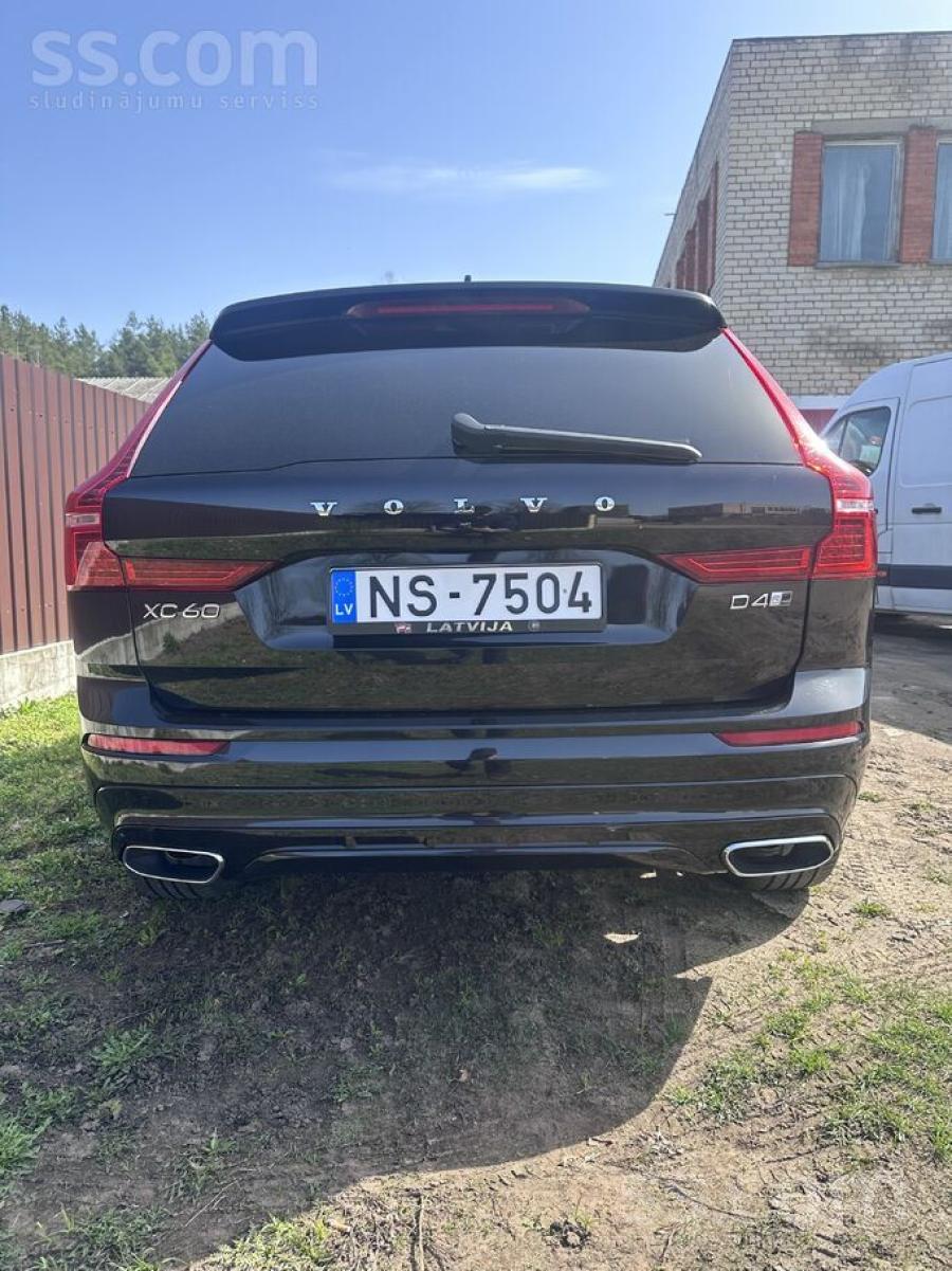 Melns Volvo XC60 2017 Daugavpils, ar dzinēja tilpumu 2.00 L un nobraukumu 157 tūkst. km par 21200 €, foto 6 vietnē AUTOMOTO.COM.LV