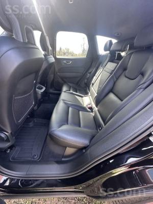 Melns Volvo XC60 2017 Daugavpils, ar dzinēja tilpumu 2.00 L un nobraukumu 157 tūkst. km par 21200 €, foto 11 vietnē AUTOMOTO.COM.LV