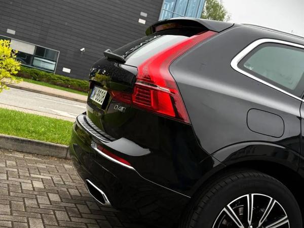 Melns Volvo XC60 2017 Jelgava, ar dzinēja tilpumu 2.00 L un nobraukumu 213 tūkst. km par 19900 €, foto 9 vietnē AUTOMOTO.COM.LV