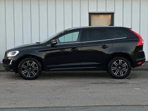 Black Volvo XC60 2017 in Riga, with an engine capacity of 2.40 L and mileage of 208 thousand km for 14500 €, photo 3 on AUTOMOTO.COM.LV