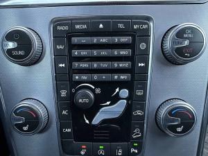 Black Volvo XC60 2017 in Riga, with an engine capacity of 2.40 L and mileage of 208 thousand km for 14500 €, photo 19 on AUTOMOTO.COM.LV