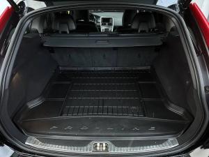Black Volvo XC60 2017 in Riga, with an engine capacity of 2.40 L and mileage of 208 thousand km for 14500 €, photo 27 on AUTOMOTO.COM.LV