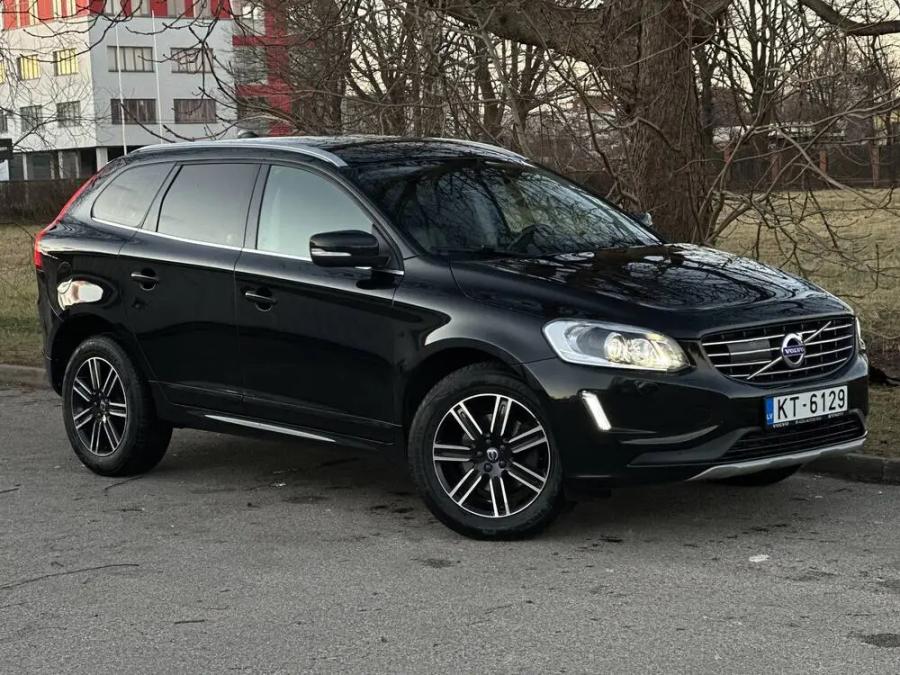 Black Volvo XC60 2017 in Riga, with an engine capacity of 2.40 L and mileage of 208 thousand km for 14500 €, photo 34 on AUTOMOTO.COM.LV