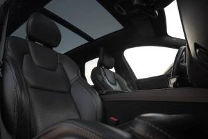 Black Volvo XC60 2017 in Jelgava, with an engine capacity of 2.00 L and mileage of 220 thousand km for 21700 €, photo 12 on AUTOMOTO.COM.LV