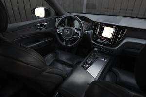 Black Volvo XC60 2017 in Jelgava, with an engine capacity of 2.00 L and mileage of 220 thousand km for 21700 €, photo 15 on AUTOMOTO.COM.LV
