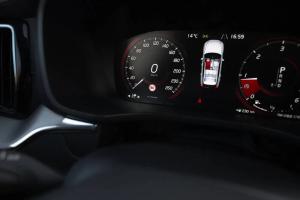 Black Volvo XC60 2017 in Jelgava, with an engine capacity of 2.00 L and mileage of 220 thousand km for 21700 €, photo 25 on AUTOMOTO.COM.LV