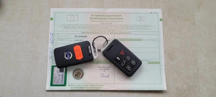 Black Volvo XC60 2017 in Riga, with an engine capacity of 2.00 L and mileage of 219 thousand km for 11500 €, photo 10 on AUTOMOTO.COM.LV