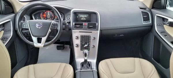 Melns Volvo XC60 2017 Rīga, ar dzinēja tilpumu 2.00 L un nobraukumu 219 tūkst. km par 11500 €, foto 10 vietnē AUTOMOTO.COM.LV